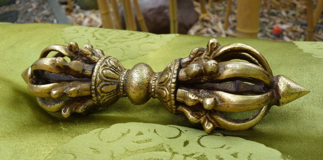 Very Beautiful Solid Brass Vajra / Dorje From Nepal 17 Cm 450gr - Etsy