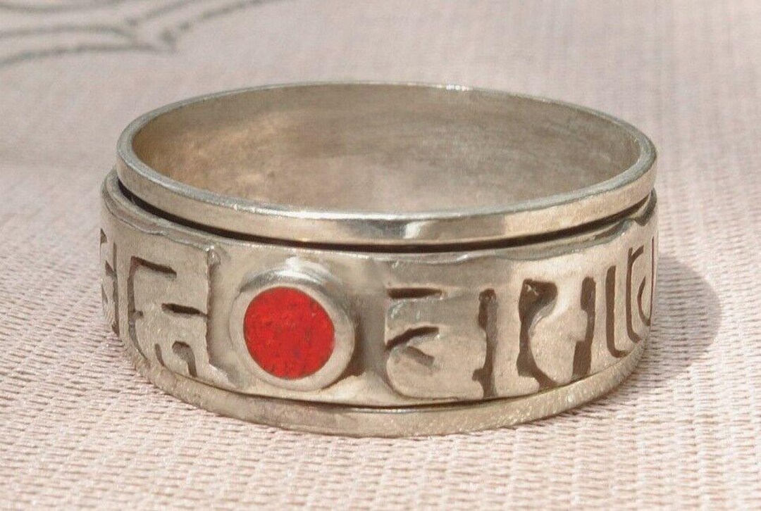 Very Beautiful Silver Turning RING From TIBET With Mantra and Coral - Etsy