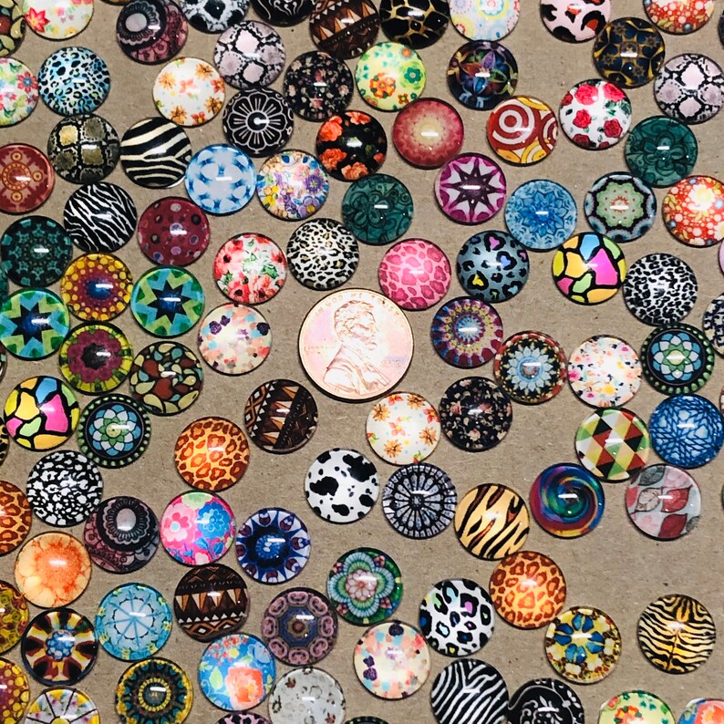 35 Round Glass Cabochons - Etsy