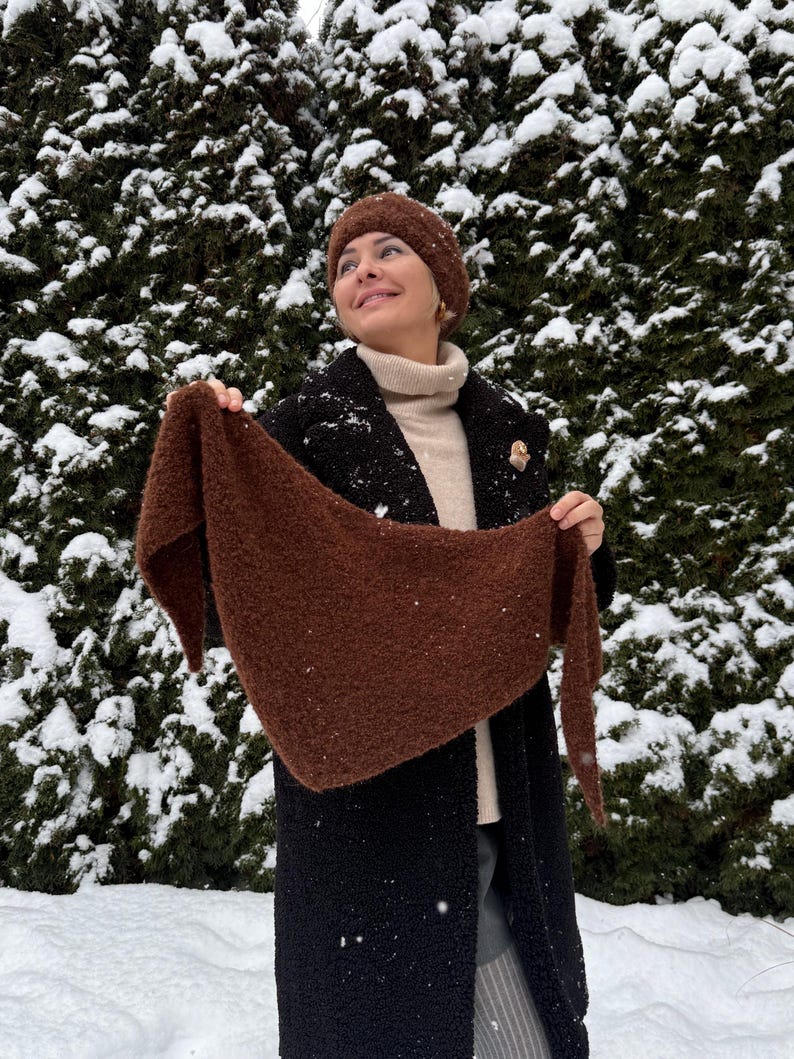 Xale triangular de lã de alpaca tricotado à mão - Etsy Portugal