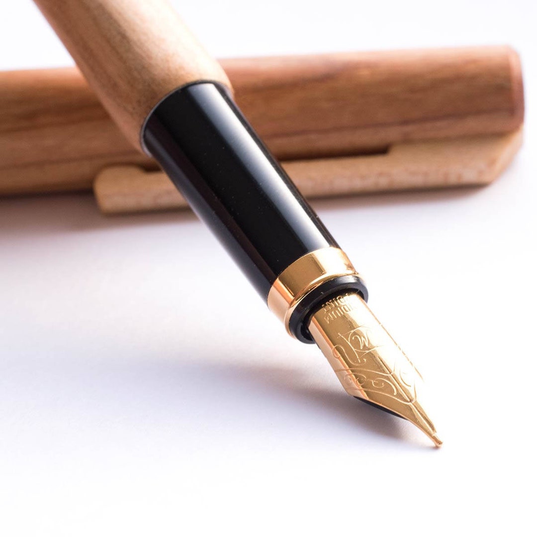 Fountain Pen With Ink Converter Made of Natural Wood Federkraft M ...