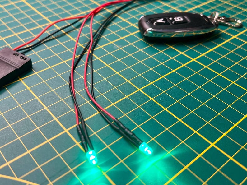 Remote Controlled Cosplay Led-eyes (3mm Leds) - Etsy