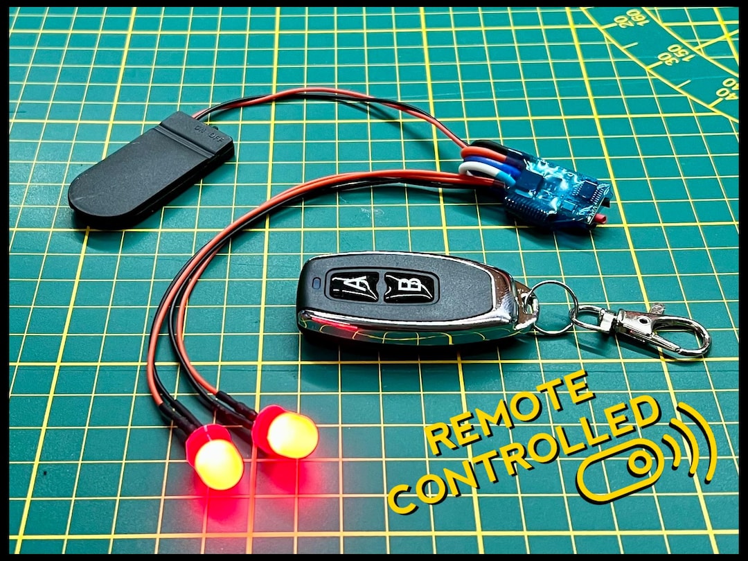 Remote Controlled Cosplay Led-eyes (10 Mm Leds) - Etsy
