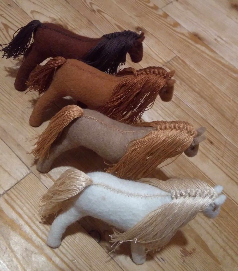 Felt Horse Pattern PDF, Stuffedhorse Pattern, Waldorf Horse Sewing, Digital Horse Download ...