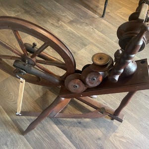 Swedish Style Spinning Wheel - Etsy