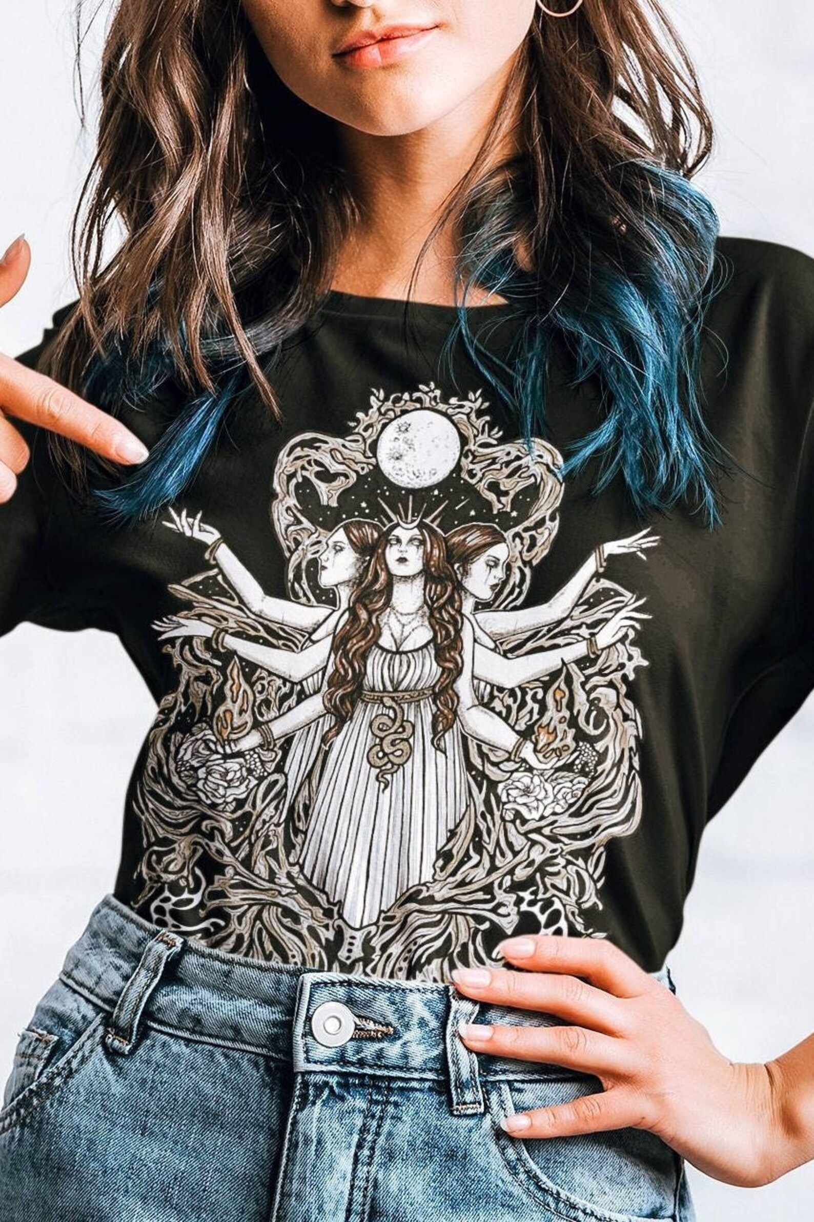 Hecate Shirt | Hekate T-shirt | Witchy Clothing - Etsy