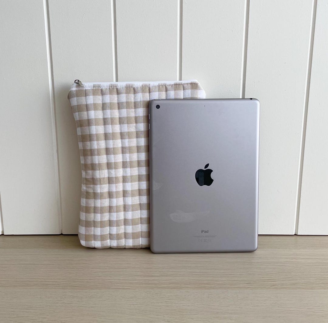 Quilted iPad / Tablet Sleeve - Beige Gingham Fabric With White Lining ...