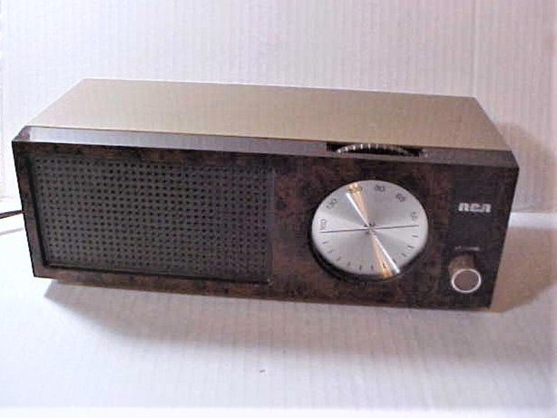 RCA RZA203T an AC Operated Table Top AM Radio/receiver. Circa - Etsy