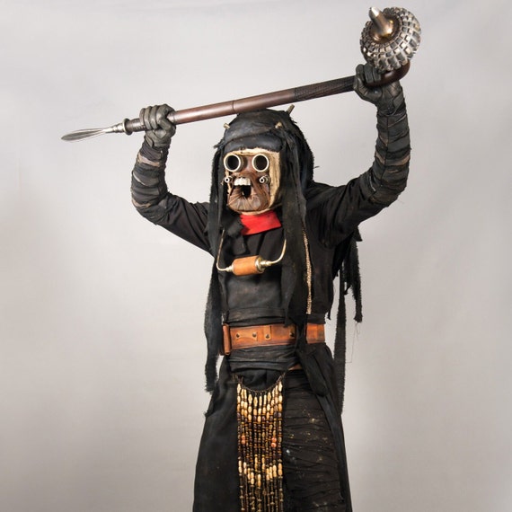 Weiblicher Kriegerhelm