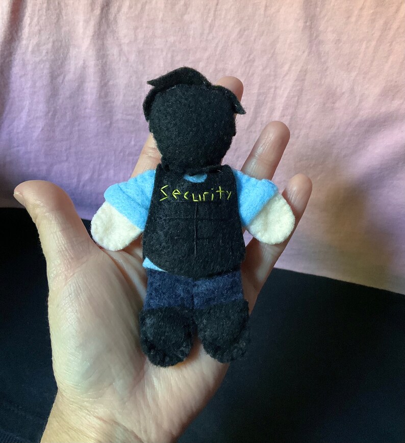 HL- Barney Calhoun Felt Pal - Etsy