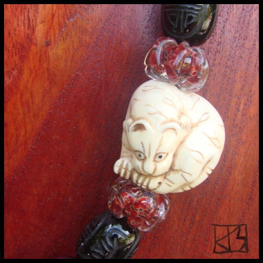 Year of the TIGER Ojime Cat GENUINE Netsuke Lampwork Nacre Pearl Beaded ...