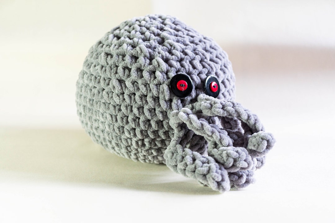 Grey Cthulhu Plushie – Handmade Velvet Touch Cuddle Monster - Etsy