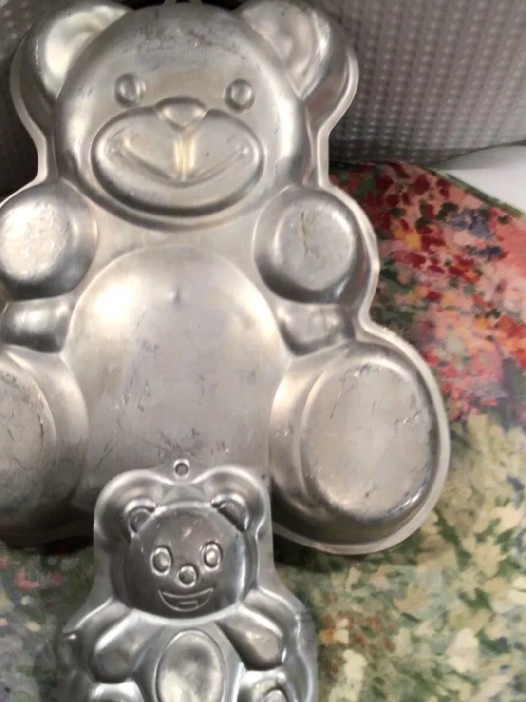 Wilton " Huggable Teddy Bear" W/ Baby Bear Cake Pan #2105-4943 - Etsy