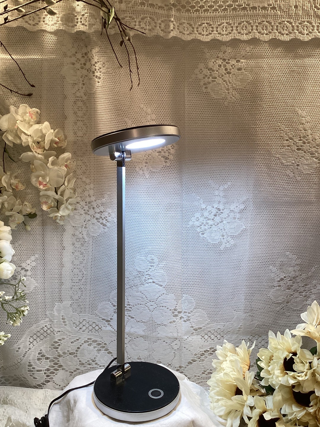 Modern LED Swivel Desk Lamp W / Charger - Etsy