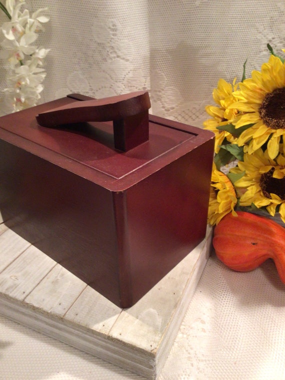 Wooden Shoe Shine Box Vintage Collectible,Prop,Display - Gem