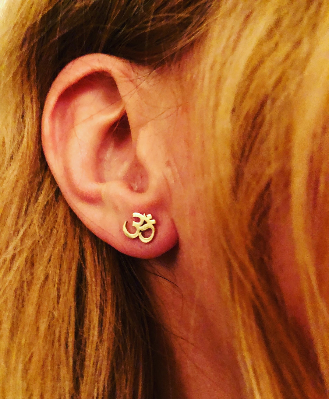 Single Solid 14k Gold Om Symbol Earring - Etsy
