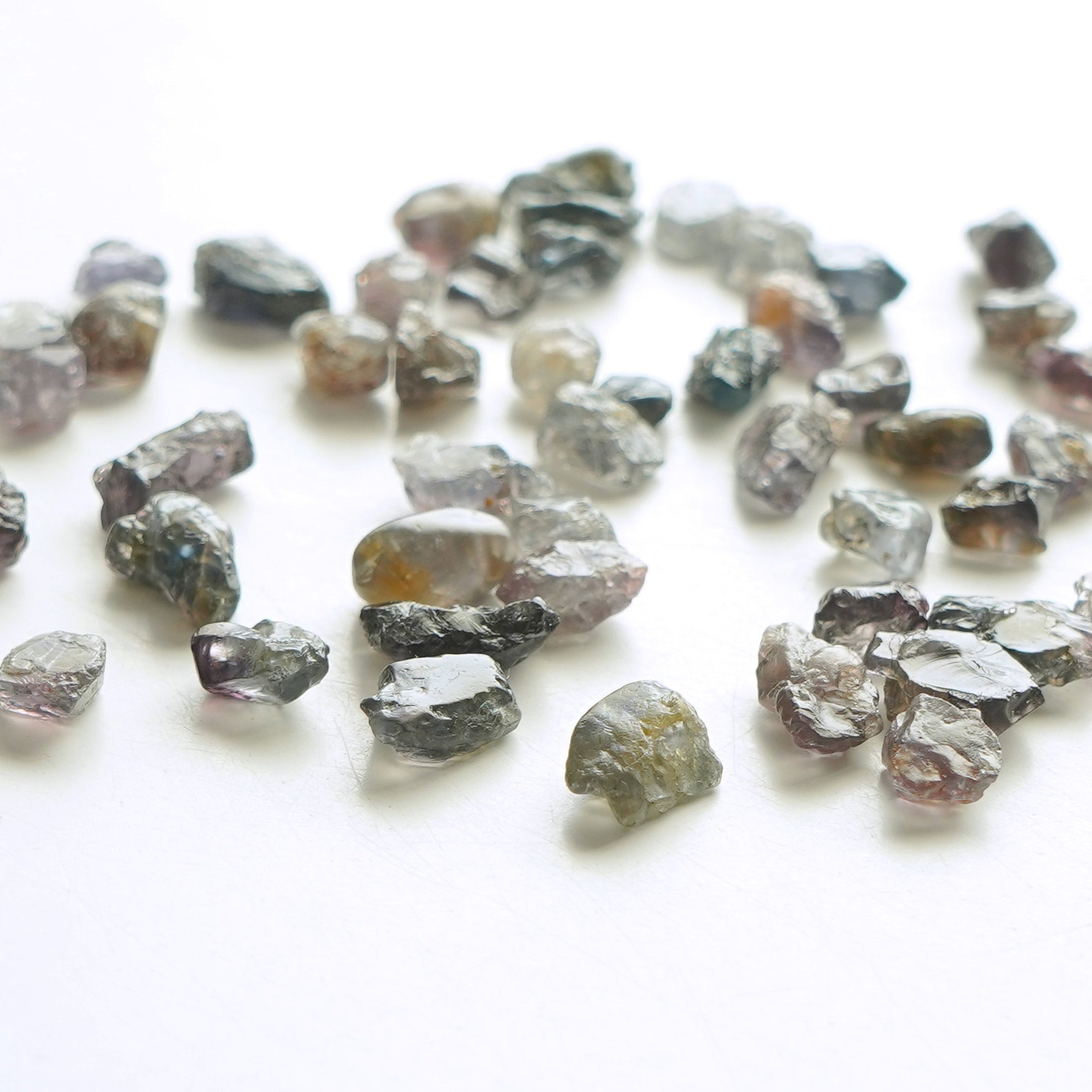 Natural Gray Spinel Rough Stone, 6-9 Mm Raw Spinel Crystal Loose, Multi ...