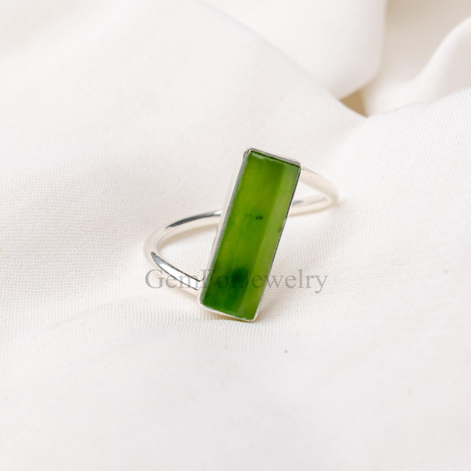 Raw Jade Twisted Band Ring, Solid 925 Sterling Silver, Crystal Ring ...