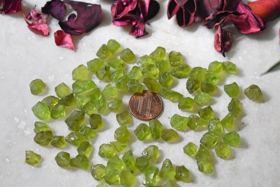 Raw Peridot Stone Natural Crystals Rough Fine Gemstone | Etsy