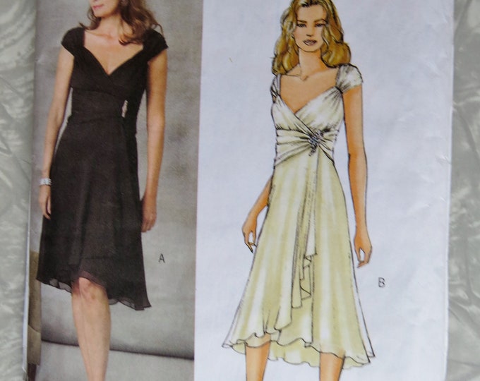 Butterick B4657 Formal Deep Plunge, Wrap Bodice, Shaped Hem, Cocktail ...