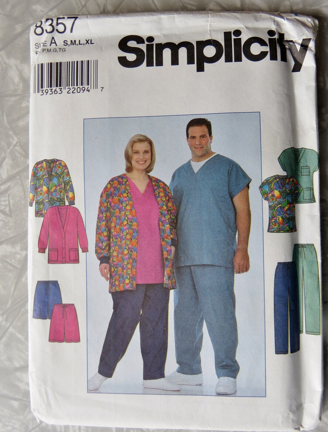 Simplicity 8357 Scrub / Nurses Jacket Top Pants & Shorts Misses Men's ...