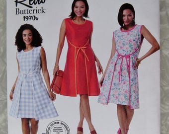 Butterick B4657 Formal Deep Plunge, Wrap Bodice, Shaped Hem, Cocktail ...
