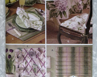 Waverly Table Runner - Etsy
