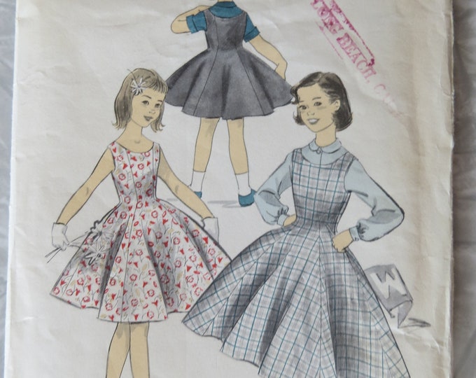 Advance 8102 Child's Girl's Princess Seamed Sleeveless Dress or Jumper ...