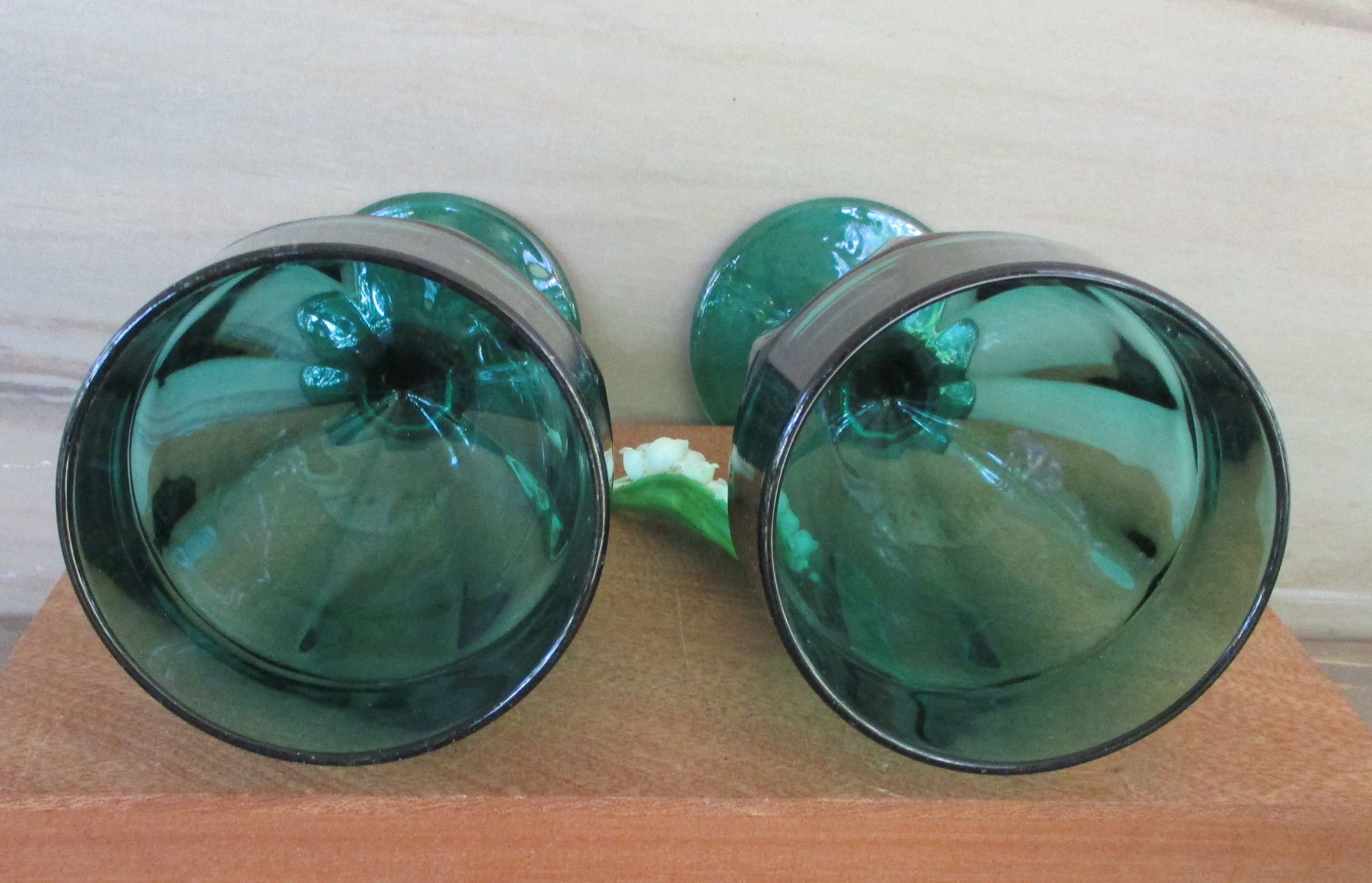 Vintage 2 Green Glass Goblets10 Oz Beverages Glassesmade By Etsy