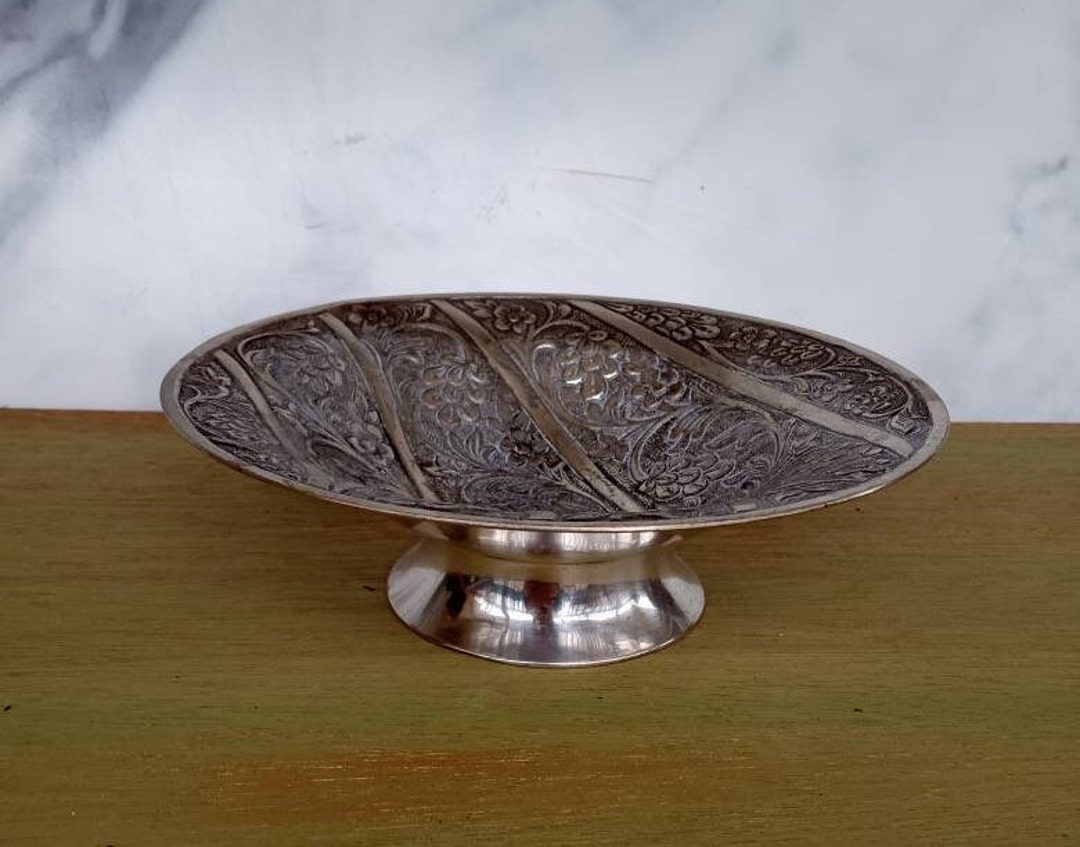 Vintage Silver Ornate Bowl, Flower Pattern 7 in W, 2 1/4 Inch Tall ...