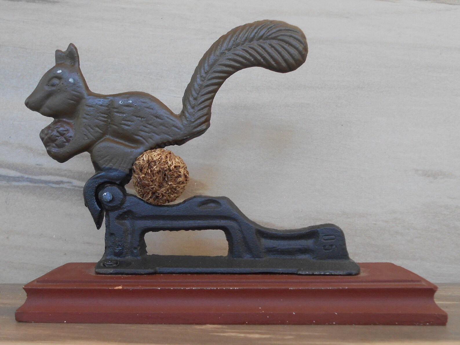 Squirrel NutcrackerVintage Cast Metal Squirrel Nutcracker on | Etsy