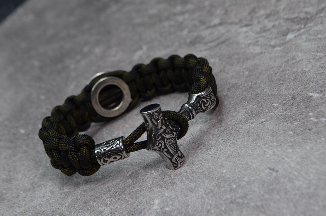 Customizable Viking Paracord Bracelet With Vegvisir Bead & Rune for ...
