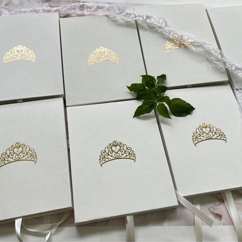 Invitations Box - Etsy