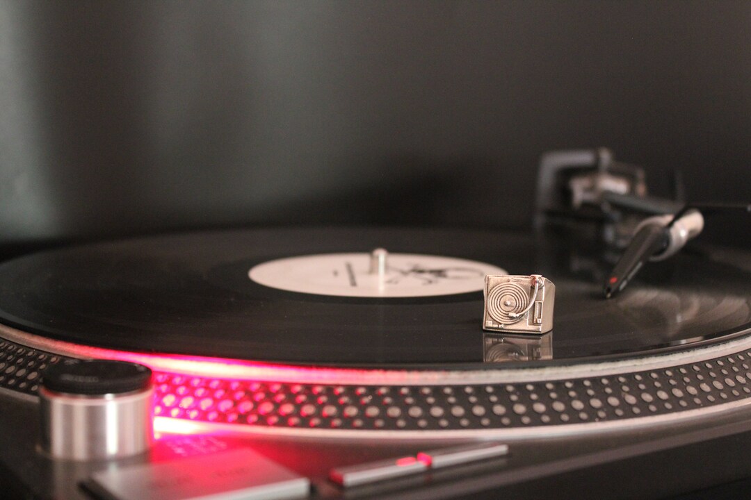 Turntable Ring Silver/ Record Player Ring/ Dj Rings/ Vinyl Signet ...