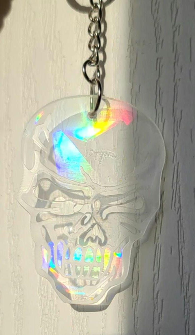 Holographic Skull Keychain - Etsy