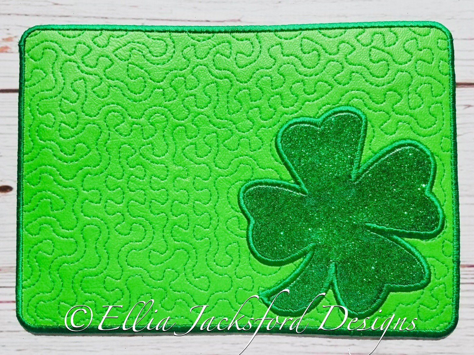 ITH Shamrock Applique Mug Rug Embroidery Design - Etsy