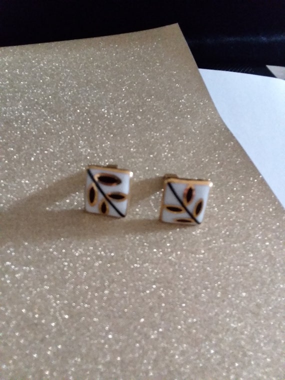 1960s "Victoria Flemming" Hand Painted Chinese Cuffli… - Gem