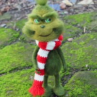 Grinch Crochet Plushie - Etsy