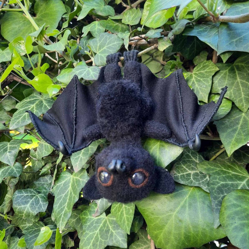 Needle Felted Realistic Bat Vampire Bat Gothic Gift Ideas - Etsy