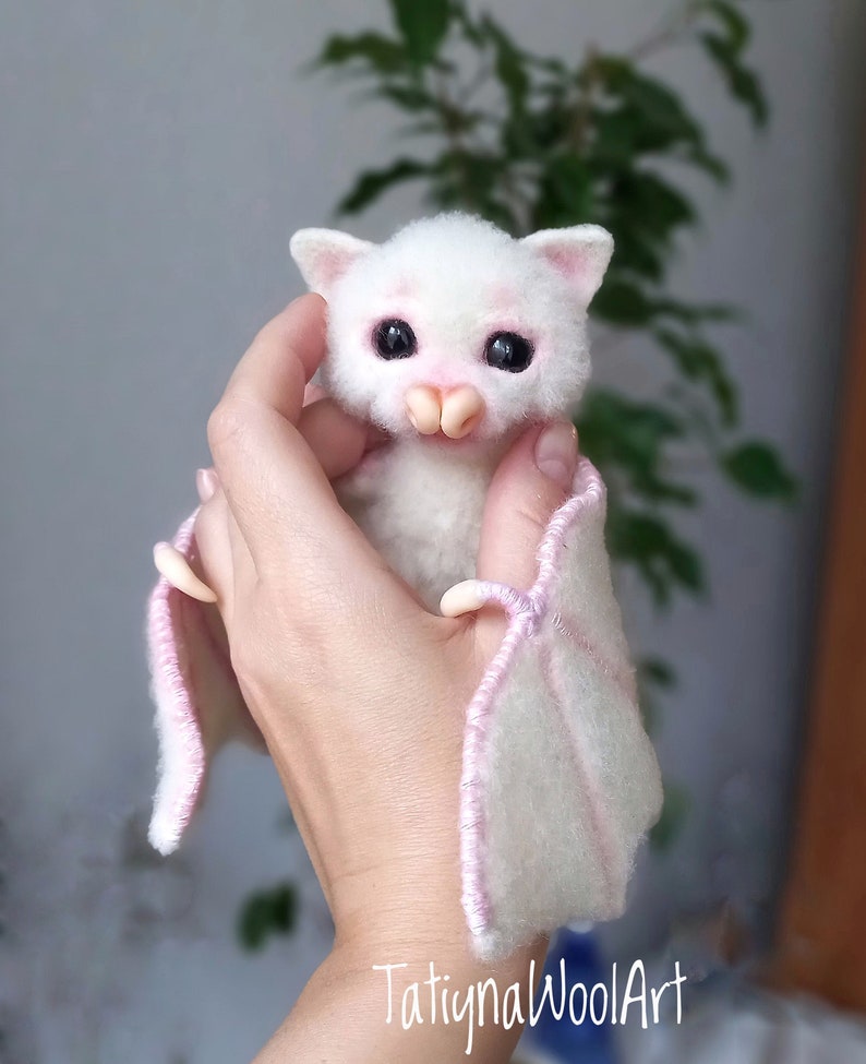 Needle Felted White Bat: Realistic Wool Vampire Bat, Gothic Halloween ...