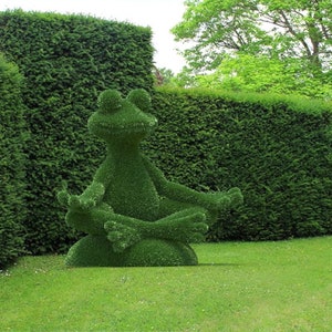 Outdoor Animal Sitting Frog Topiary Green Figures 50 | Etsy
