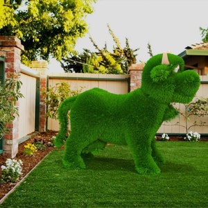 Artificial Grass Cow Topiary: Outdoor Garden Sculpture (l50"x W20"x H39 ...