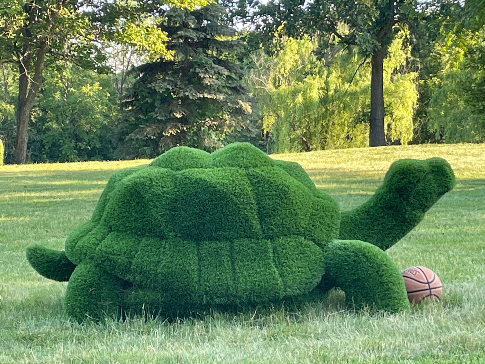 Outdoor Animal Turtle Topiary Green Figures Covered in Artificial Grass ...