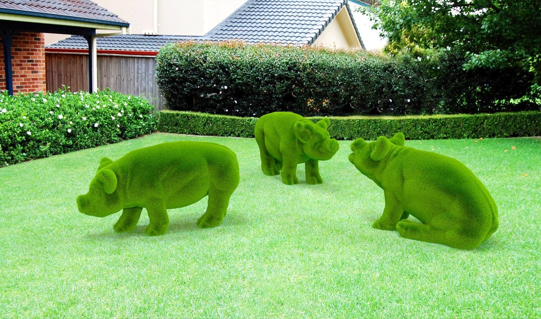 Faux Grass Pig Topiary: Outdoor Garden and Yard Decoration Sculpture - Etsy