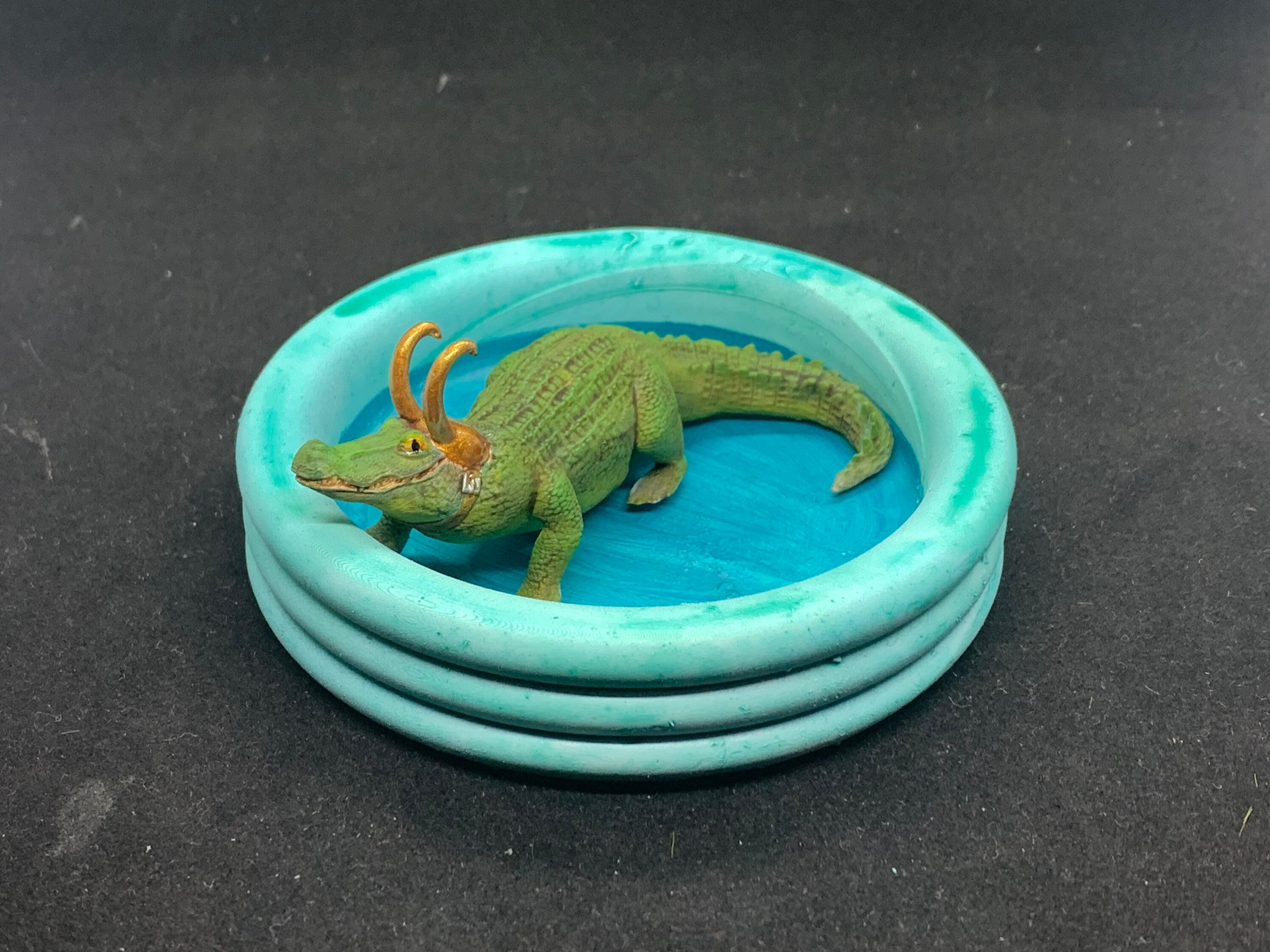 3D Printed Hand Painted Alligator Loki Updated With Pool - Etsy