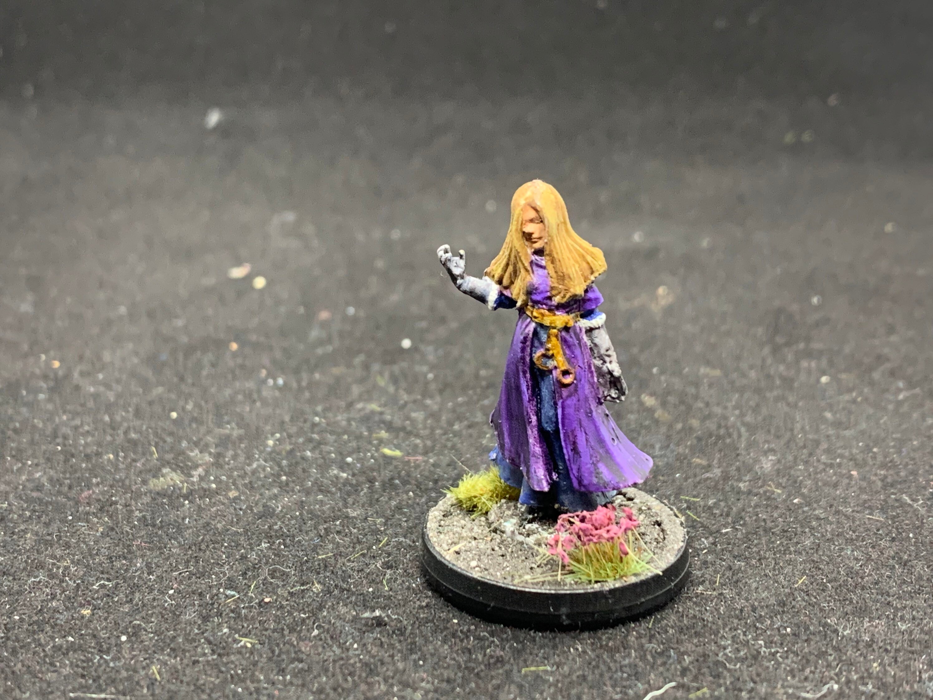 Hand Painted Metal Female Wizard Miniature - Etsy
