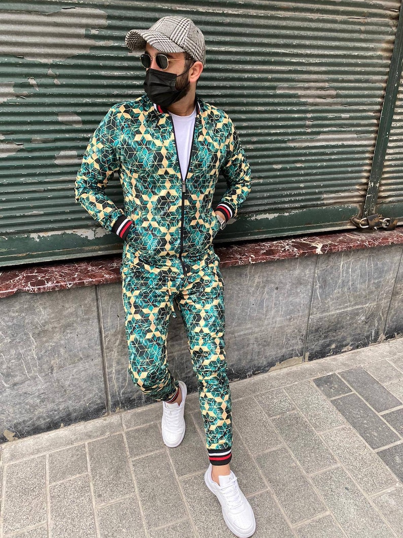 Men Tracking Walking Suit, Shipping From TEXAS. Valentine's Tracksuit ...