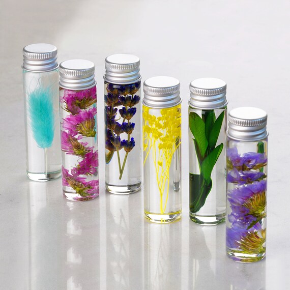 Set of 4 Mini Herbarium Bottles Mother's Day Gift - Etsy
