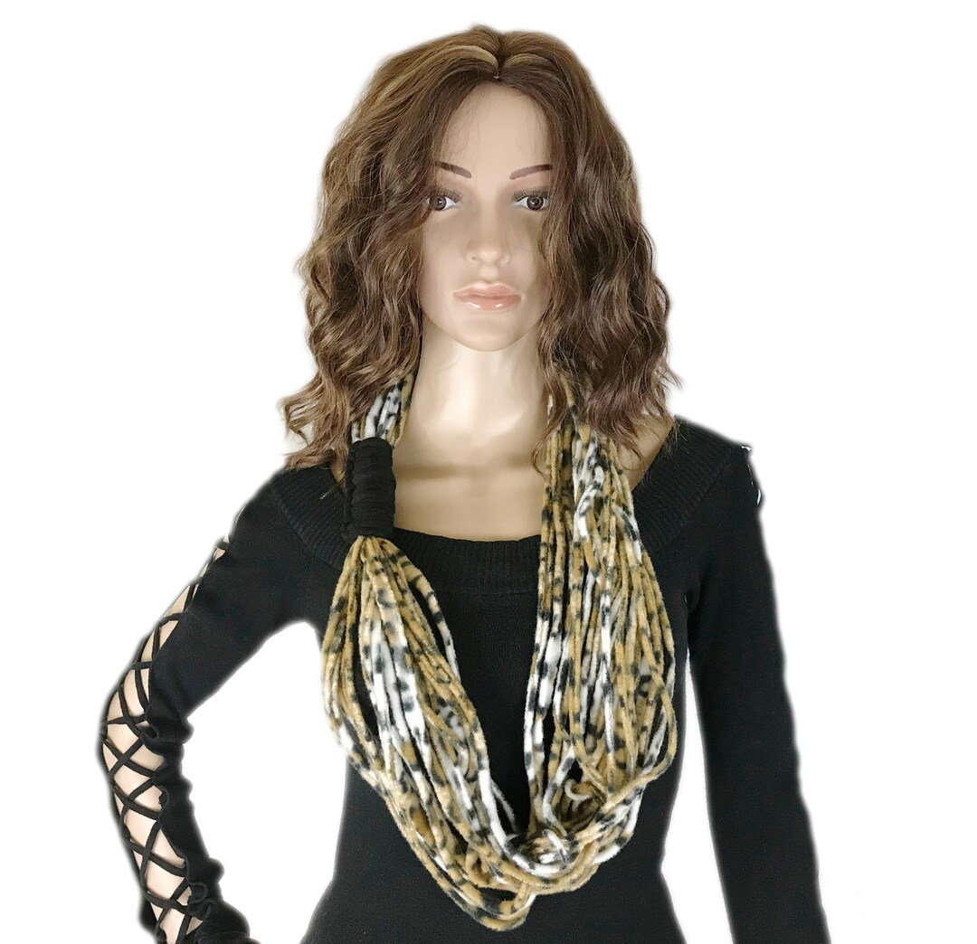 Liannas Cheetah Textile White Scarf, Trendy Elegant Novelty Accessory ...
