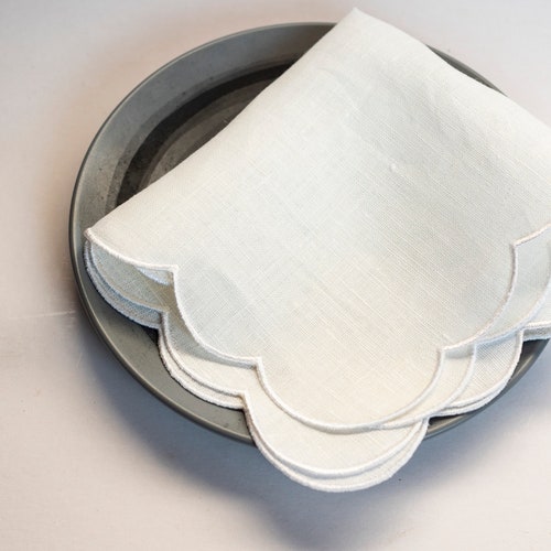 Off White Linen Cloth Napkins With Maxi Scallop Edges Set of - Etsy